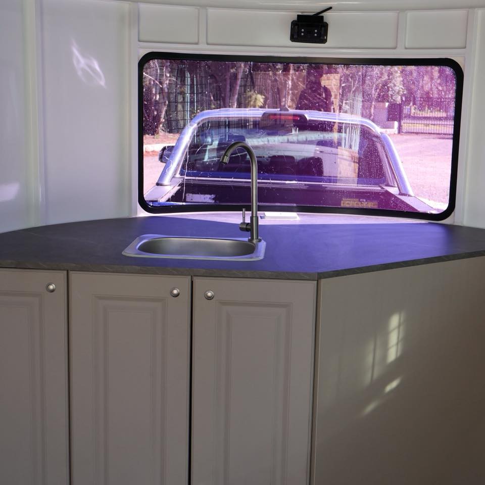 1974 Kara Kar horse float 2HSL for $9,000.00 in Orangeville, NSW ...