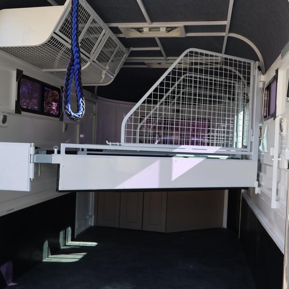 1974 Kara Kar horse float 2HSL for $9,000.00 in Orangeville, NSW ...